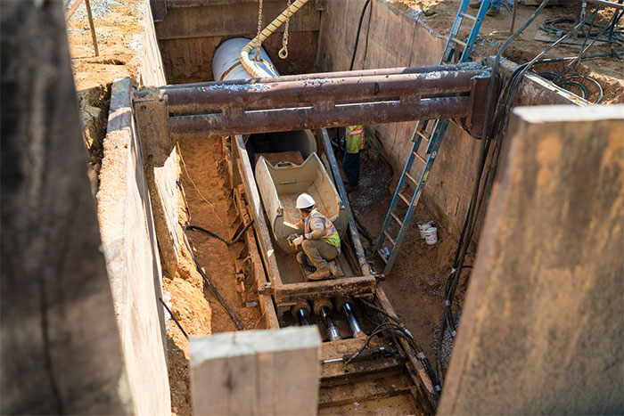 The Features & Benefits of Trenchless Technology - Midwest Mole